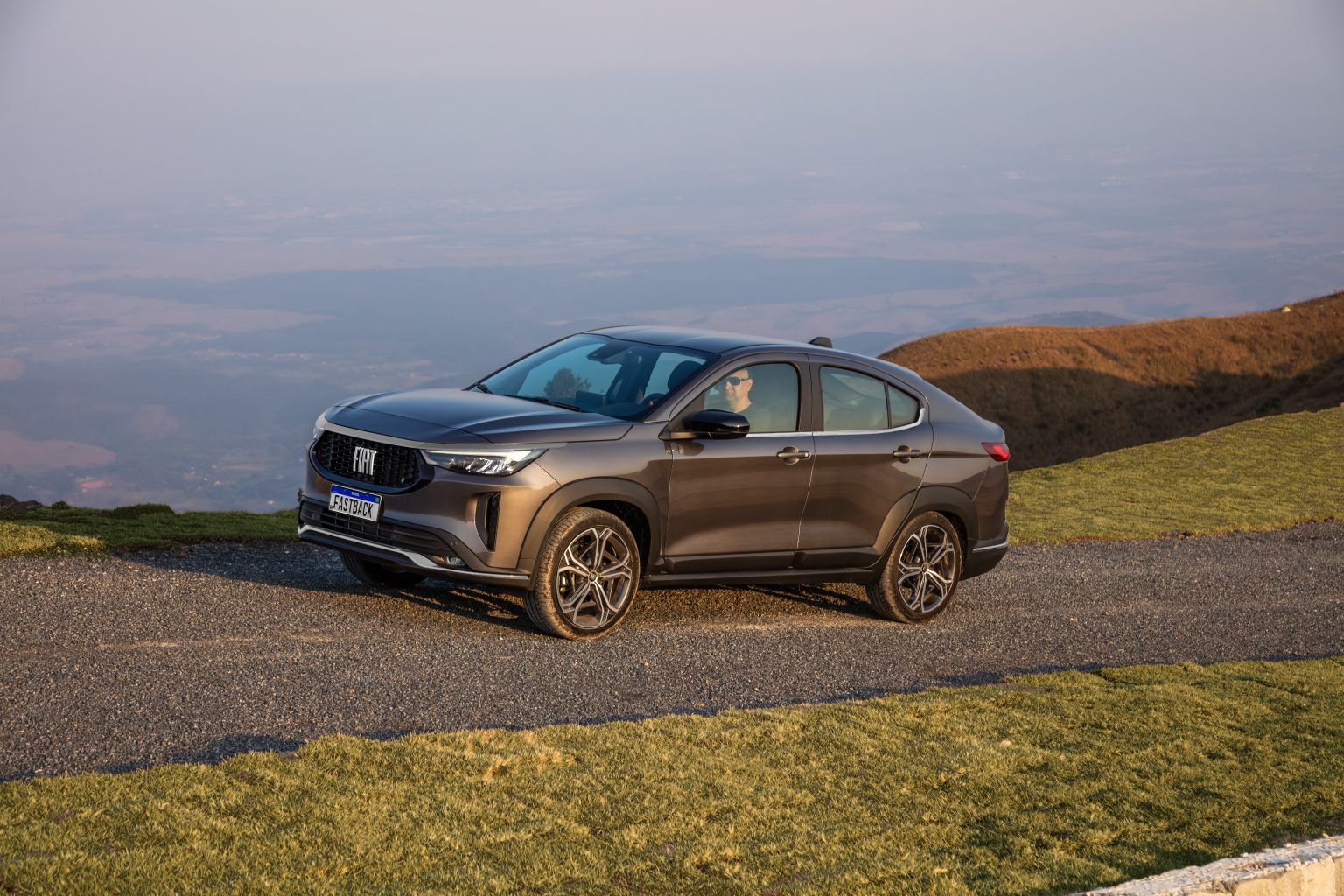 SUV Coupé Fiat Fastback chega para conquistar mercado