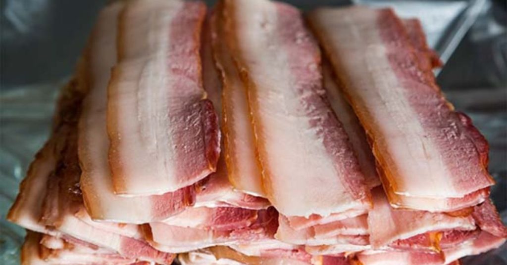 Empresa mineira produz mais de 5 mil toneladas de bacon por ano