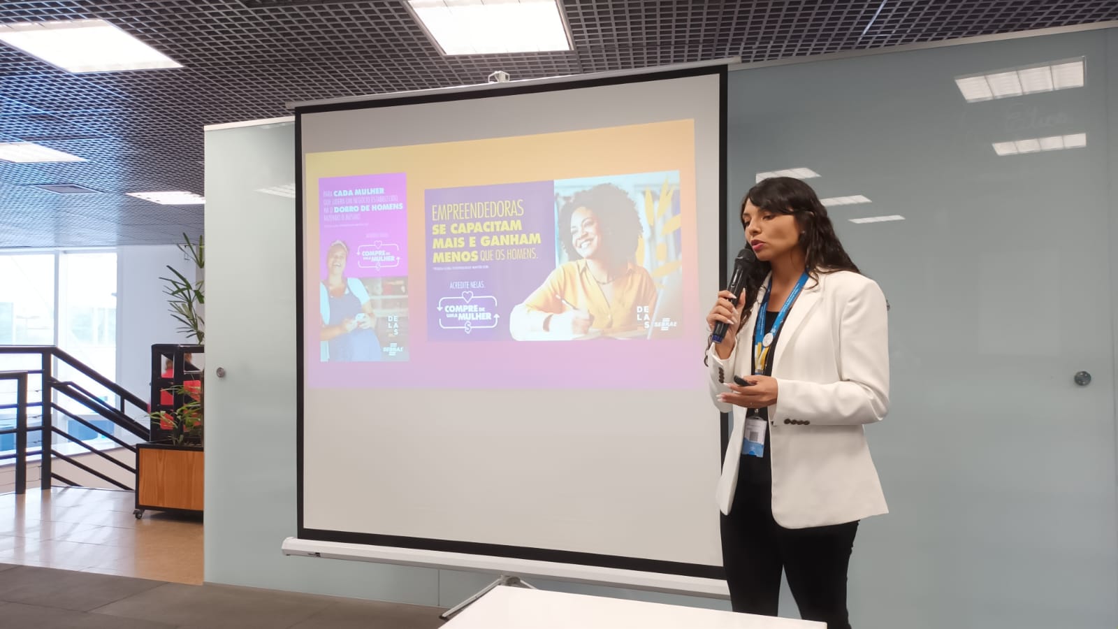 44% das mulheres não têm com quem deixar o filho para trabalhar