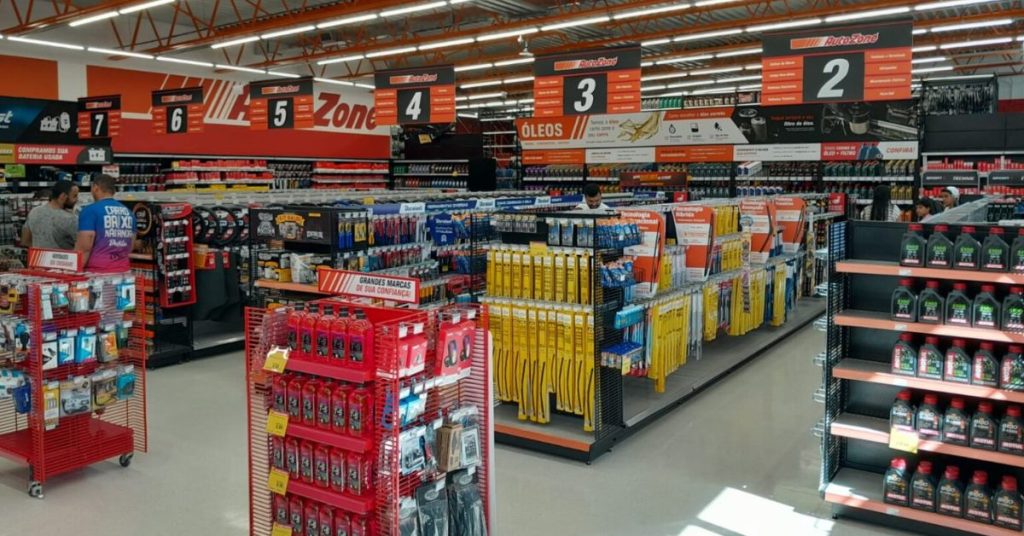 AutoZone inaugura nova unidade em Itaúna