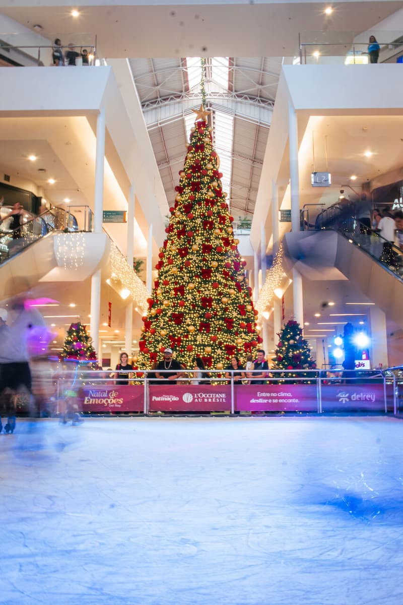 Shoppings da Grande BH fazem promoções para o Natal de 2025